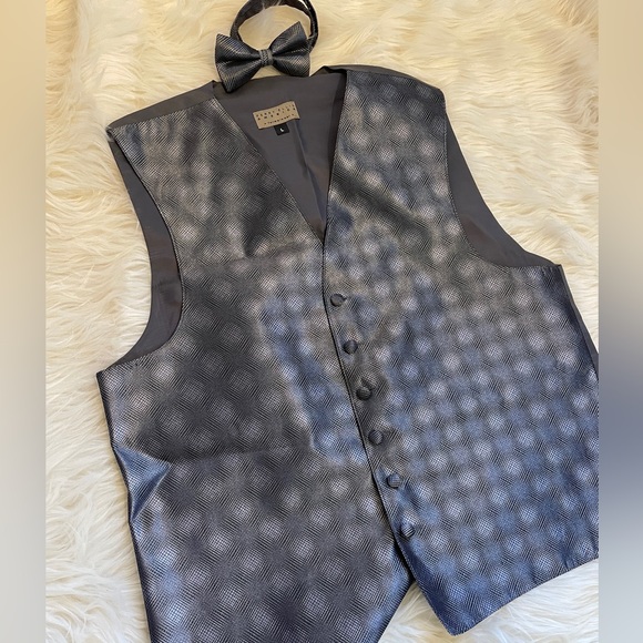Perry Ellis | Suits & Blazers | Perry Ellis Silvergray Matching Tuxedo ...
